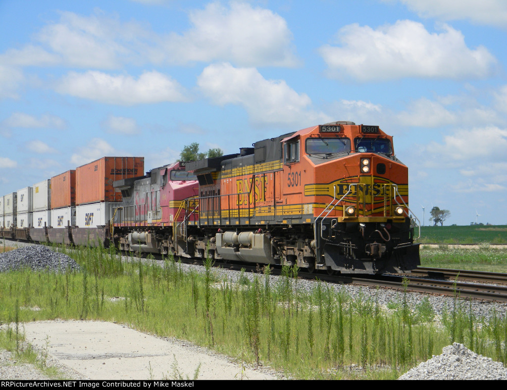 BNSF 5301
